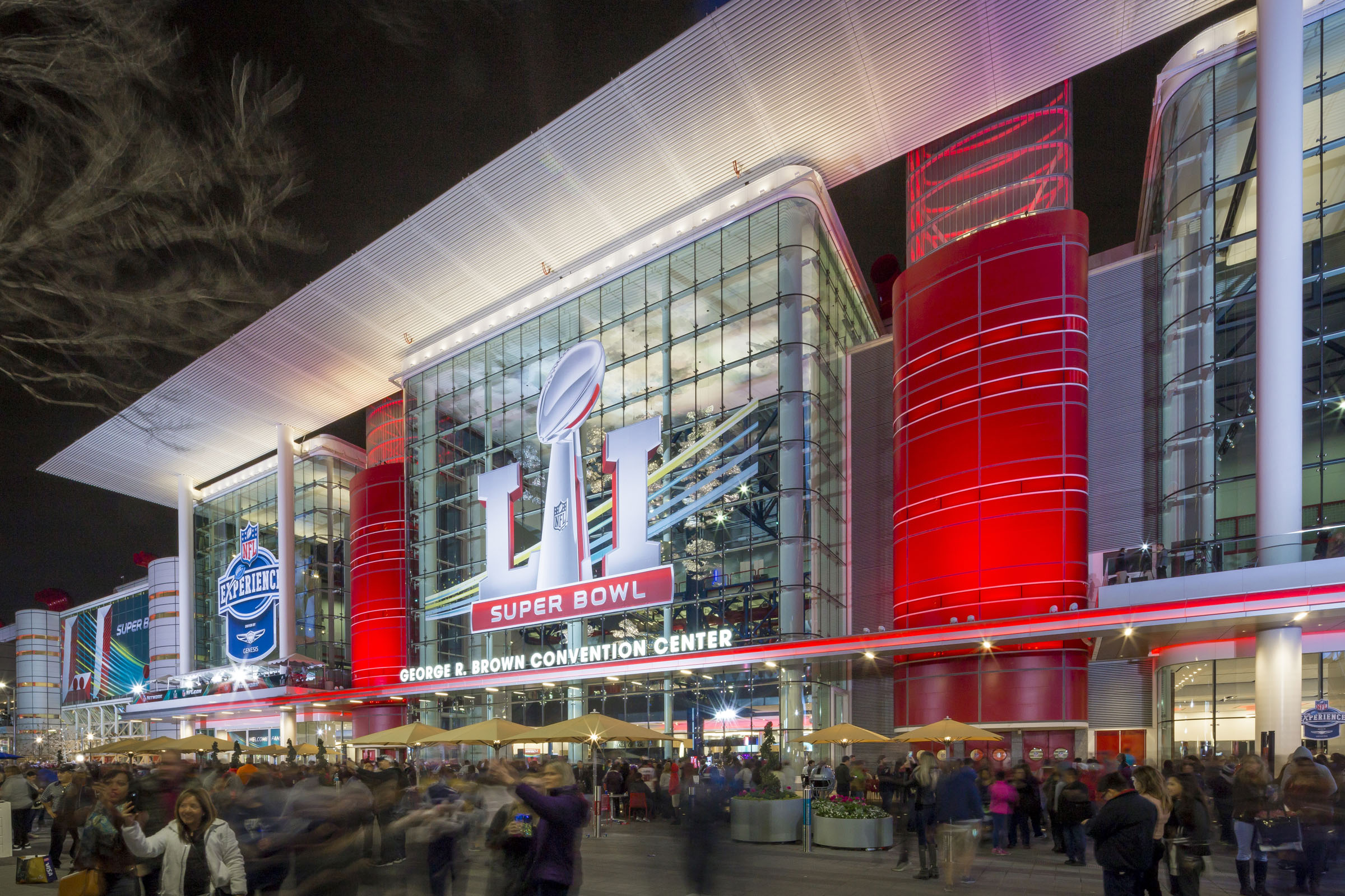 Image 3 – Avenida Houston – Jonnu Singleton-2563 – Lighting Design Alliance