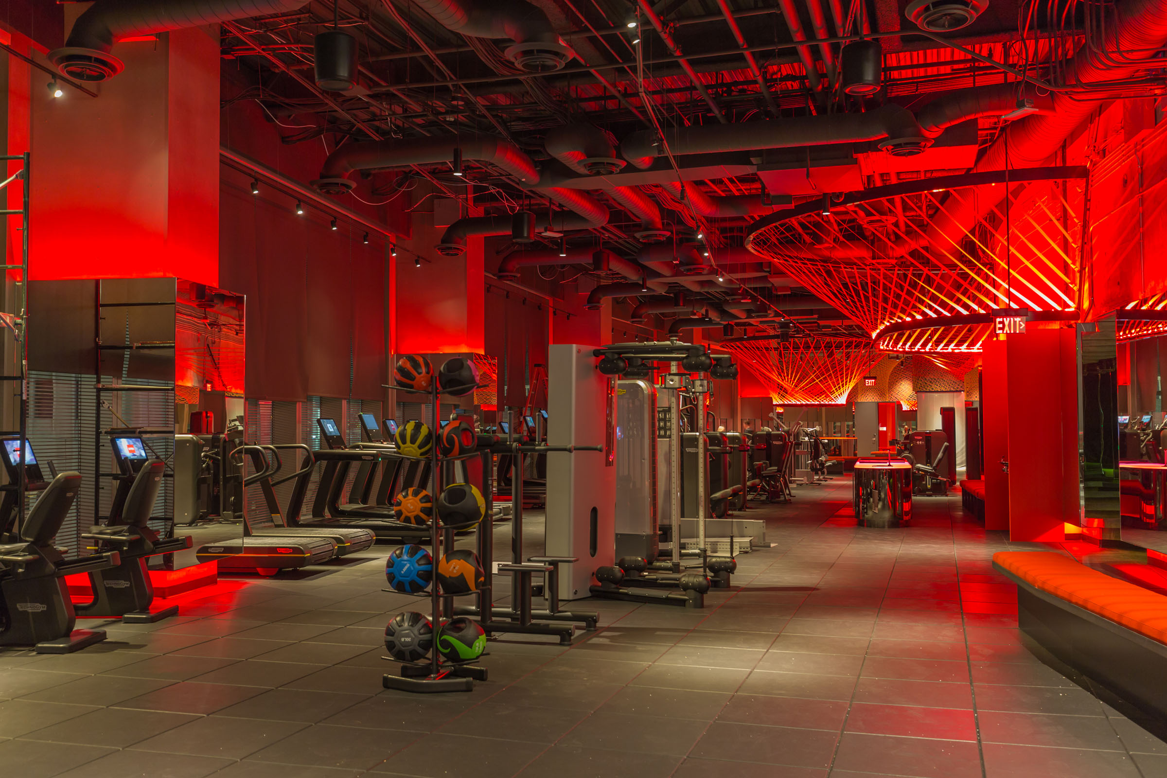 Wilshire Grand-Gym 0079 copy – Lighting Design Alliance