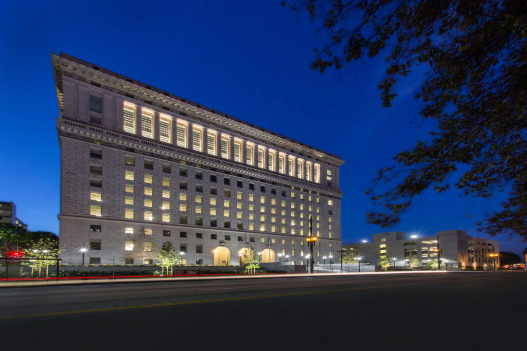 Los-Angeles-Hall-of-Justice_UI8A0414 – Lighting Design Alliance